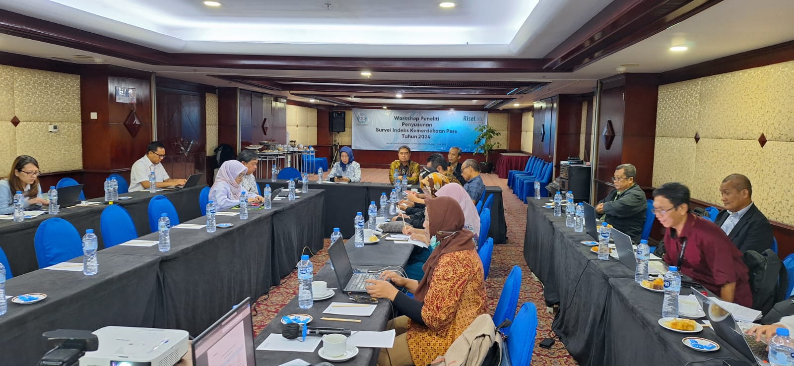 Workshop Survei Indeks Kemerdekaan Pers 2024 oleh Konsultan Riset PT ...
